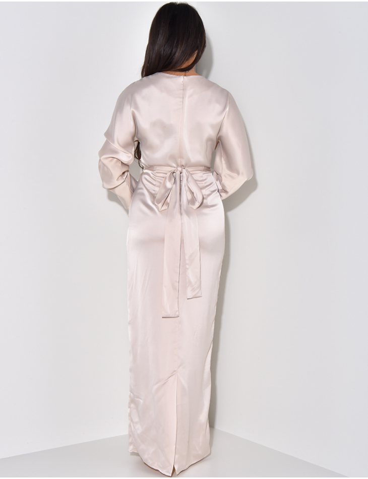 Robe longue en satin à nouer