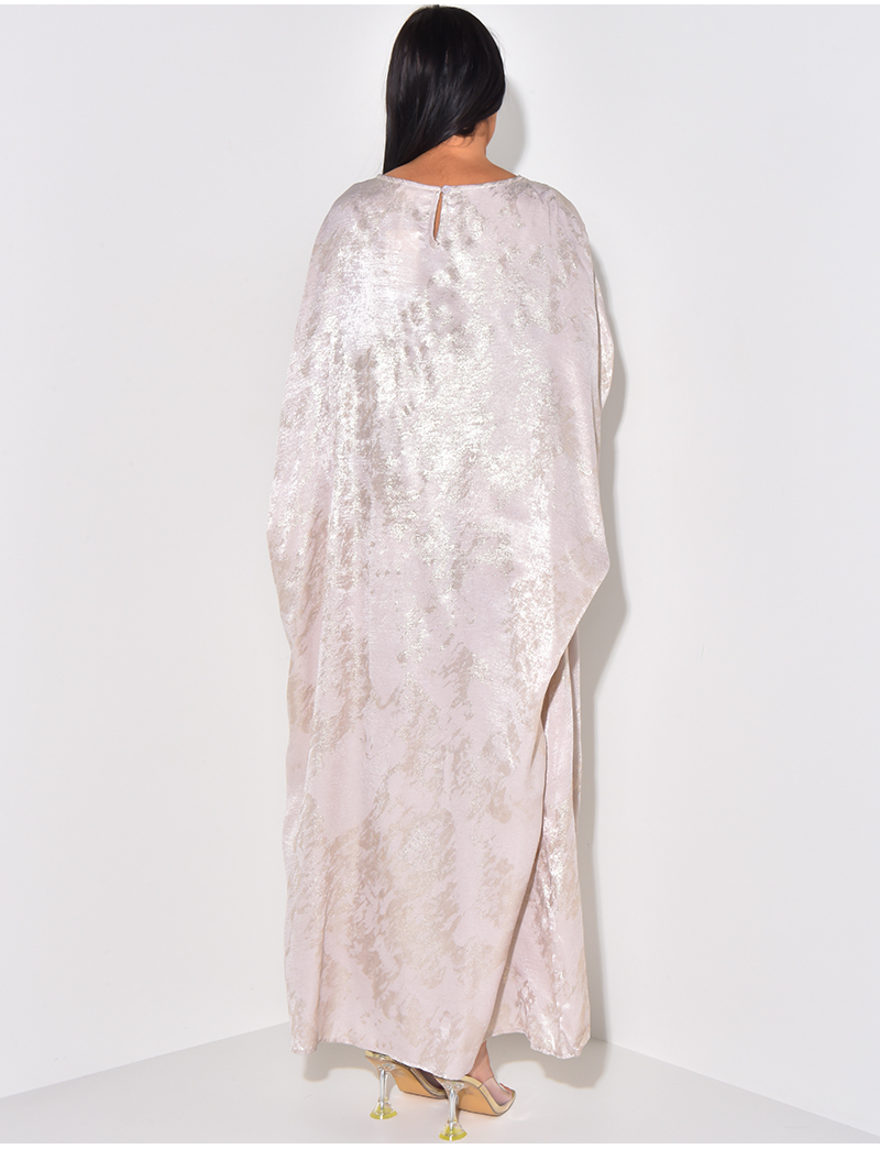 Robe oversize en tissu métallisé à nouer
