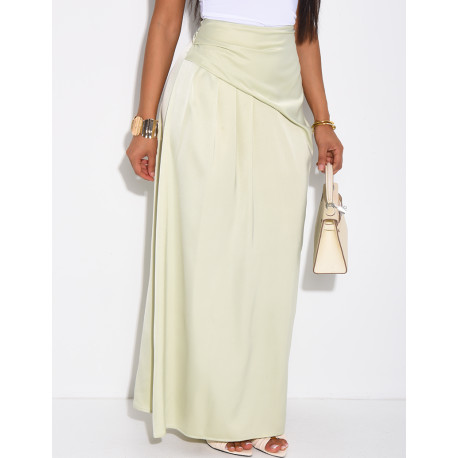 Jupe longue en satin drapée à la taille
